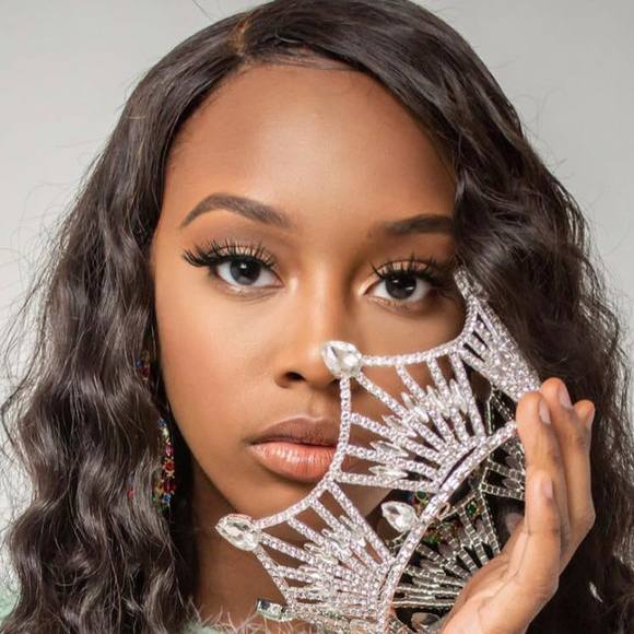 Nikyah's Closet (@nikyahj) | Poshmark